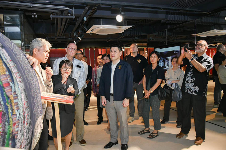 ASEAN Dialogue Partners visit ‘Fabric & Textiles Creative Design Center ...